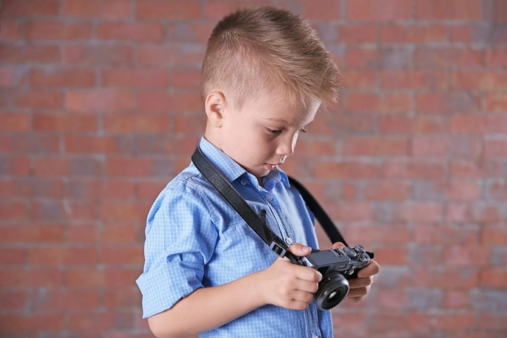 25 Basic Photography Terms for Beginners (Kids and Teens) - Modern Kids.